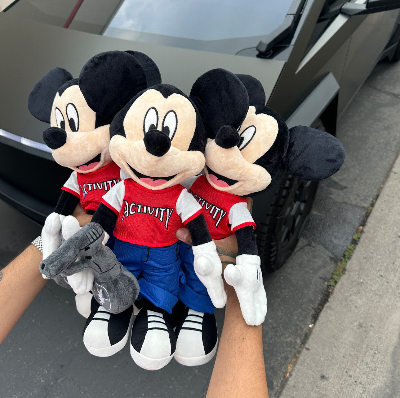 MICKEY WIT DA BLICKY – ACTIVITY LOS ANGELES